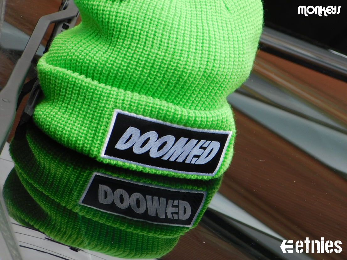 etnies gorro x doomed – monkeysskateboarding